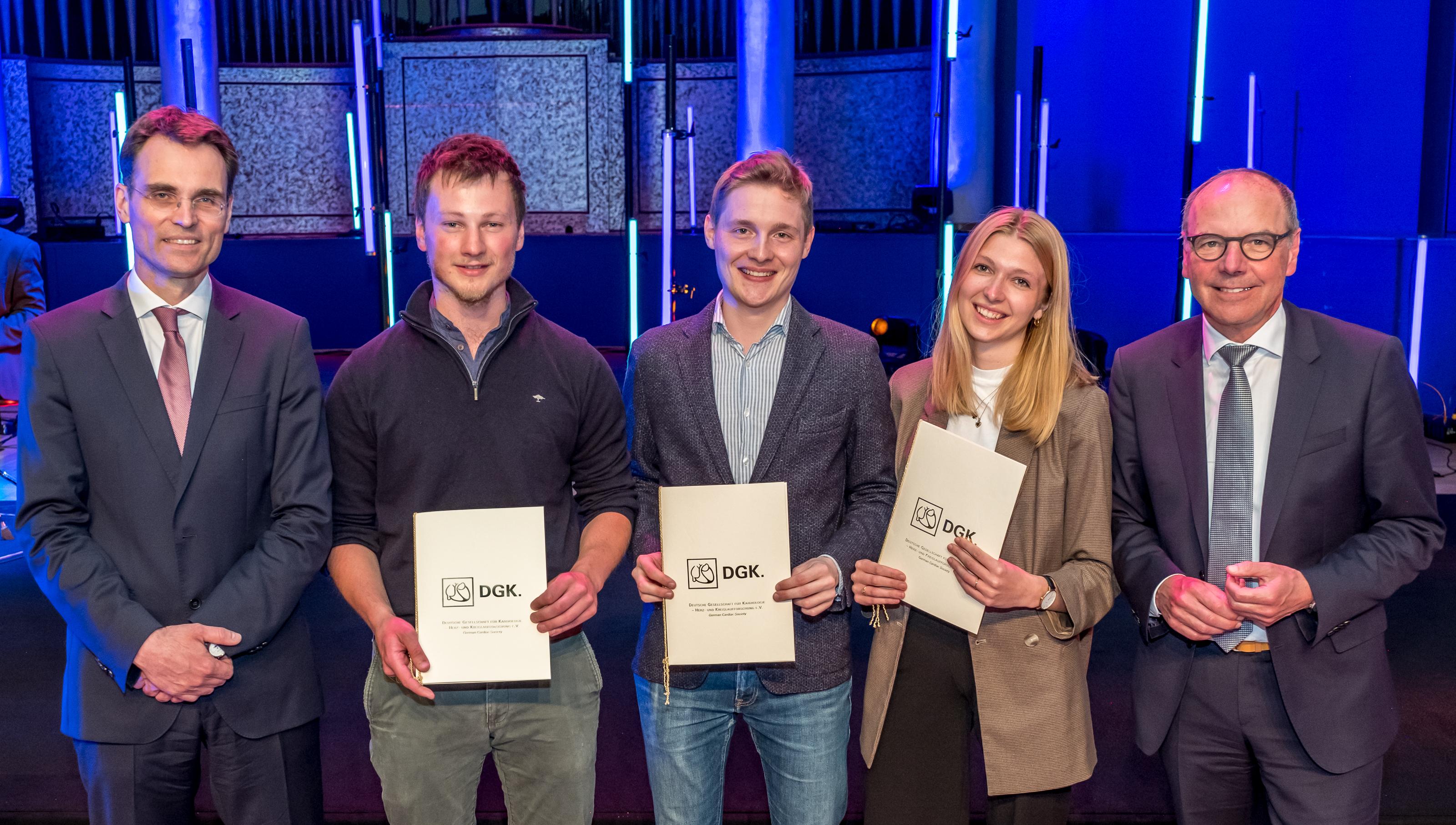 Verleihung des Otto-Hess-Promotionspreises an Gideon Schäfer – AC forscht